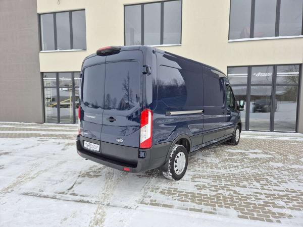 Blue Ford Transit 2020 in Marijampole, with an engine capacity of 2.00 L and mileage of 196 thousand km for 13500 €, photo 8 on AUTOMOTO.COM.LV