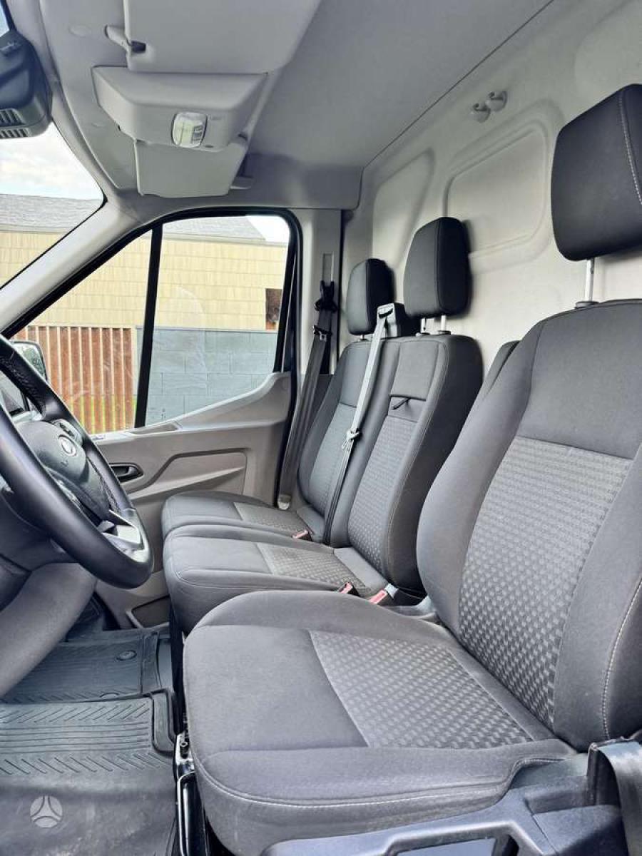 Blue Ford Transit 2023 in Kaunas, with an engine capacity of 2.00 L and mileage of 233 thousand km for 16000 €, photo 7 on AUTOMOTO.COM.LV