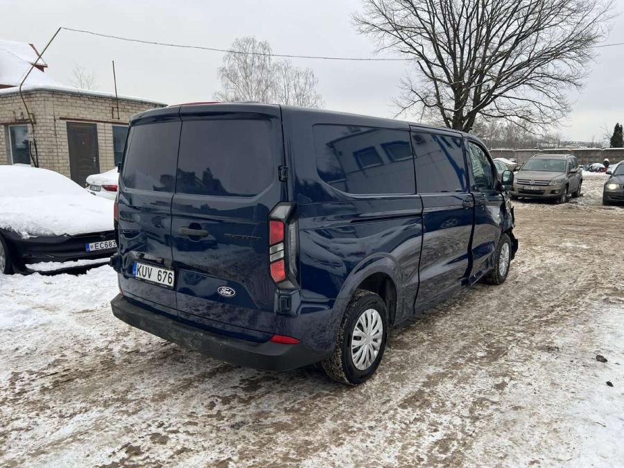 Zils Ford Transit 2024 Kauņa, ar dzinēja tilpumu 2.00 L un nobraukumu 107 tūkst. km par 12400 €, foto 3 vietnē AUTOMOTO.COM.LV