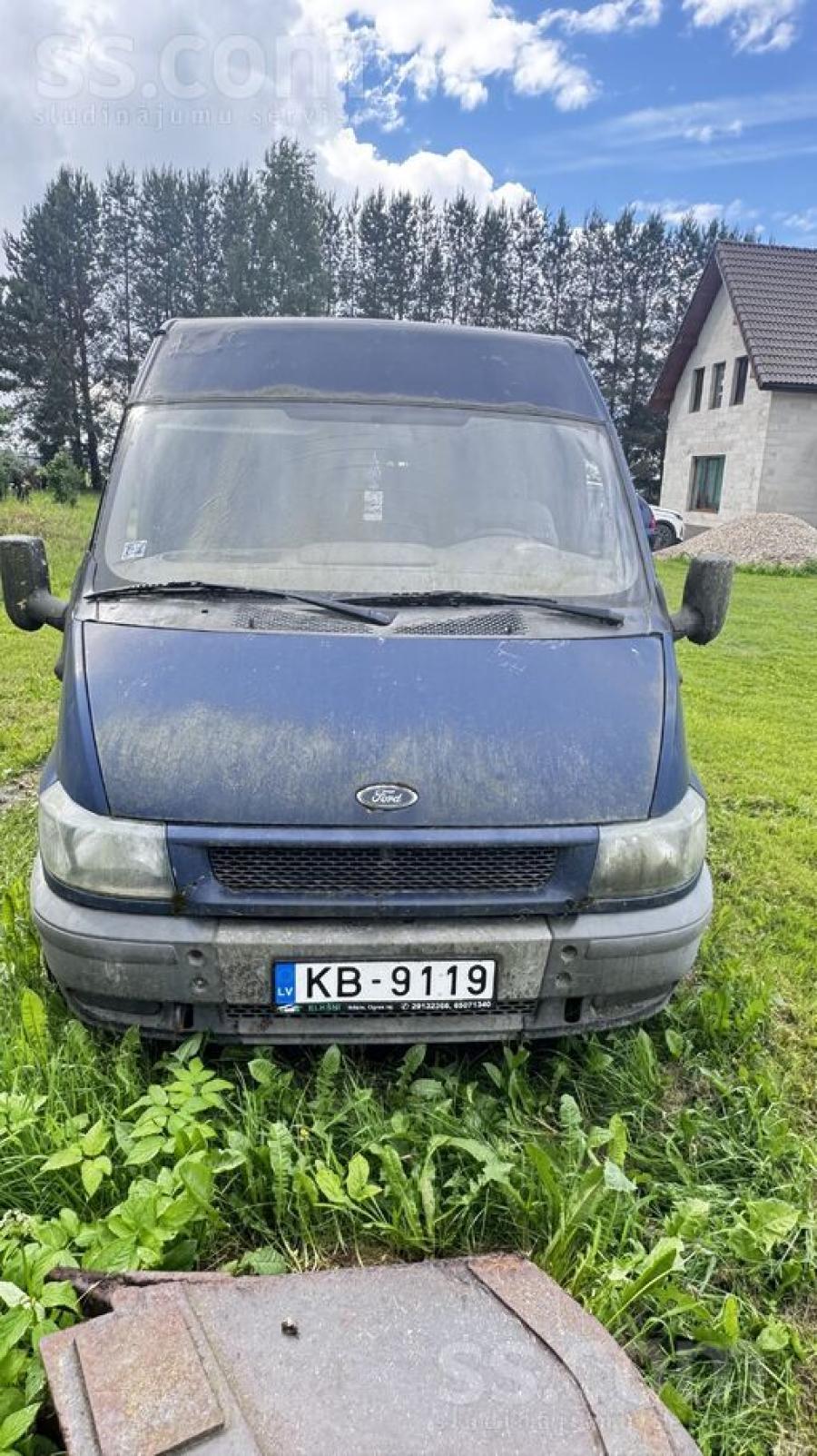 Blue Ford Transit 2002 in Riga, with an engine capacity of 2.40 L and mileage of 400 thousand km for 900 €, photo 4 on AUTOMOTO.COM.LV