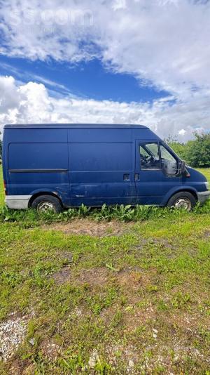 Blue Ford Transit 2002 in Riga, with an engine capacity of 2.40 L and mileage of 400 thousand km for 900 €, photo 5 on AUTOMOTO.COM.LV