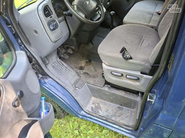 Zils Ford Transit 2003 Viļņa, ar dzinēja tilpumu 2.00 L un nobraukumu 60 tūkst. km par 1990 €, foto 5 vietnē AUTOMOTO.COM.LV
