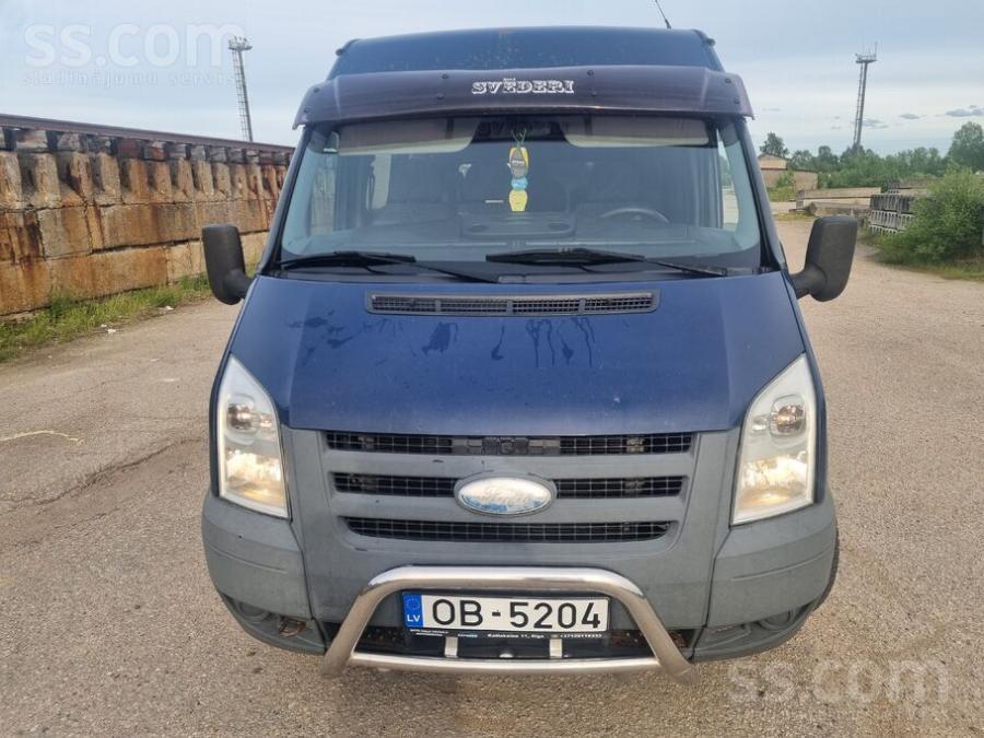 Zils Ford Transit 2009 Saldus, ar dzinēja tilpumu 2.20 L un nobraukumu 332 tūkst. km par 3150 €, foto 4 vietnē AUTOMOTO.COM.LV