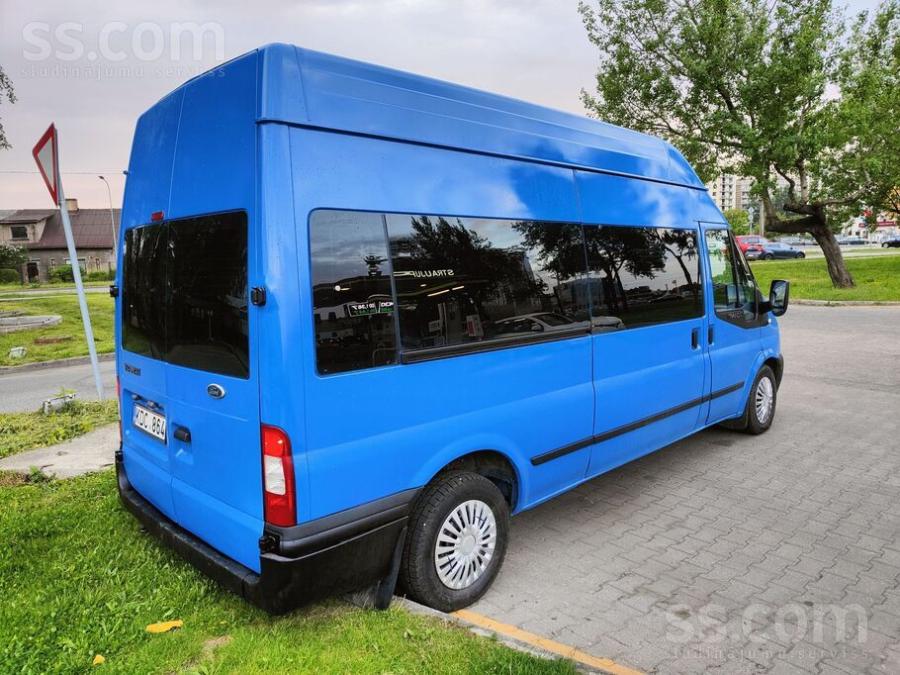 Zils Ford Transit 2010 Rīga, ar dzinēja tilpumu 2.20 L un nobraukumu 358 tūkst. km par 4000 €, foto 5 vietnē AUTOMOTO.COM.LV