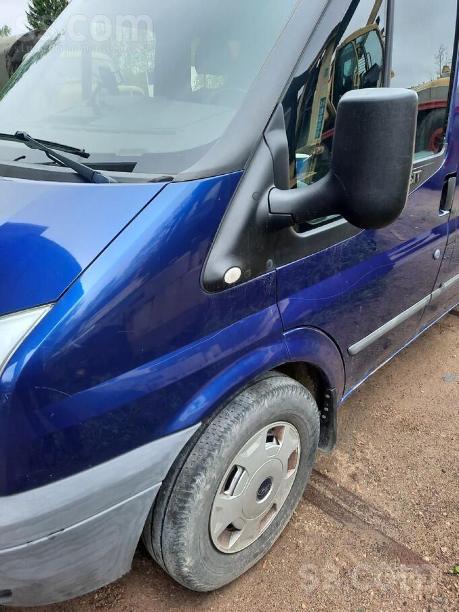 Zils Ford Transit 2014 Jelgava, ar dzinēja tilpumu 2.20 L un nobraukumu 188 tūkst. km par 10000 €, foto 3 vietnē AUTOMOTO.COM.LV