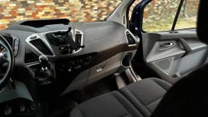 Blue Ford Transit 2015 in Riga, with an engine capacity of 2.20 L and mileage of 130 thousand km for 13000 €, photo 13 on AUTOMOTO.COM.LV