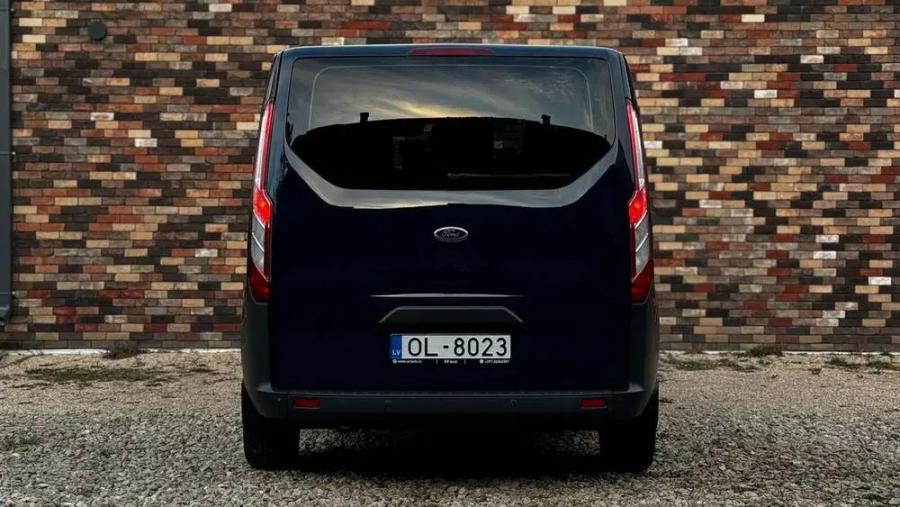 Blue Ford Transit 2015 in Riga, with an engine capacity of 2.20 L and mileage of 130 thousand km for 13000 €, photo 18 on AUTOMOTO.COM.LV