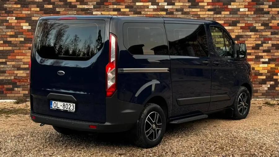 Blue Ford Transit 2015 in Riga, with an engine capacity of 2.20 L and mileage of 130 thousand km for 13000 €, photo 22 on AUTOMOTO.COM.LV