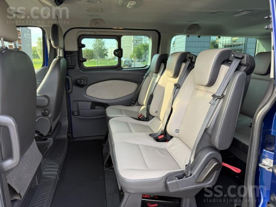 Blue Ford Transit 2016 in Jelgava, with an engine capacity of 2.00 L and mileage of 0 thousand km for 14900 €, photo 13 on AUTOMOTO.COM.LV