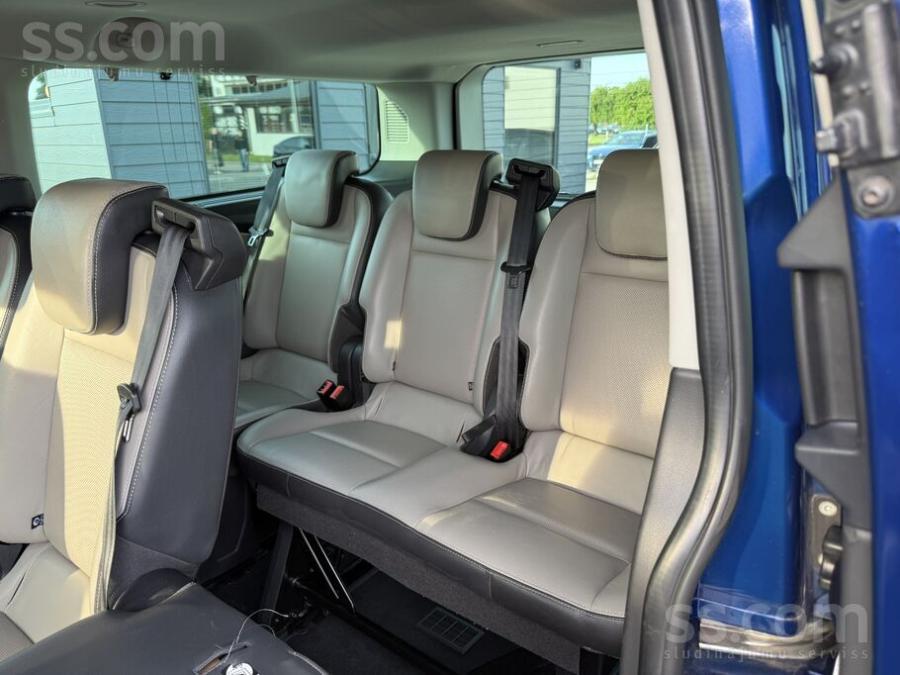 Blue Ford Transit 2016 in Jelgava, with an engine capacity of 2.00 L and mileage of 0 thousand km for 14900 €, photo 14 on AUTOMOTO.COM.LV