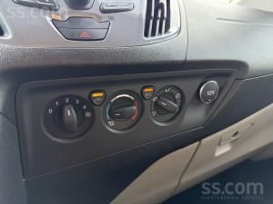 Blue Ford Transit 2016 in Jelgava, with an engine capacity of 2.00 L and mileage of 0 thousand km for 14900 €, photo 17 on AUTOMOTO.COM.LV