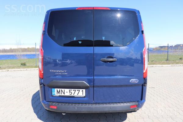 Zils Ford Transit 2020 Rīga, ar dzinēja tilpumu 2.00 L un nobraukumu 113 tūkst. km par 17500 €, foto 9 vietnē AUTOMOTO.COM.LV