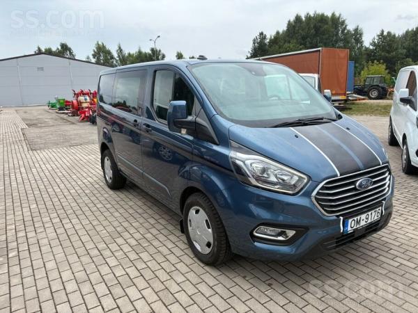 Blue Ford Transit 2020 in Kuldiga, with an engine capacity of 2.00 L and mileage of 222 thousand km for 15900 €, photo 2 on AUTOMOTO.COM.LV