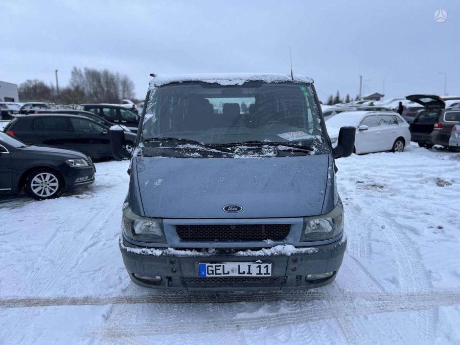 Blue Ford Transit 2001 in Utena, with an engine capacity of 2.00 L and mileage of 235 thousand km for 4360 €, photo 2 on AUTOMOTO.COM.LV
