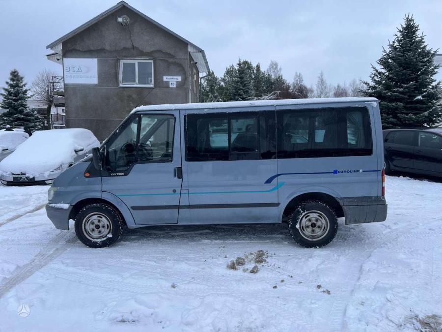 Blue Ford Transit 2001 in Utena, with an engine capacity of 2.00 L and mileage of 235 thousand km for 4360 €, photo 8 on AUTOMOTO.COM.LV