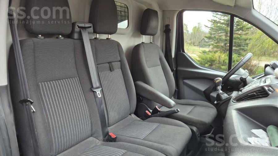 Zils Ford Transit 2013 Madona, ar dzinēja tilpumu 2.20 L un nobraukumu 267 tūkst. km par 5500 €, foto 4 vietnē AUTOMOTO.COM.LV