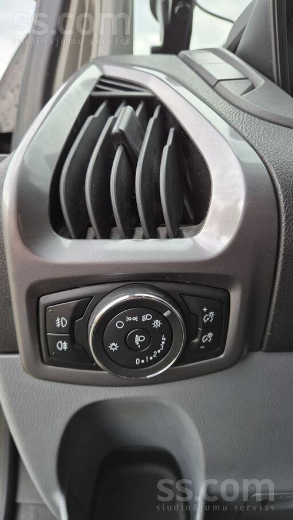 Blue Ford Transit 2013 in Madona, with an engine capacity of 2.20 L and mileage of 267 thousand km for 5500 €, photo 6 on AUTOMOTO.COM.LV