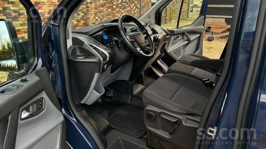 Zils Ford Transit 2015 Rīga, ar dzinēja tilpumu 2.20 L un nobraukumu 130 tūkst. km par 13000 €, foto 9 vietnē AUTOMOTO.COM.LV