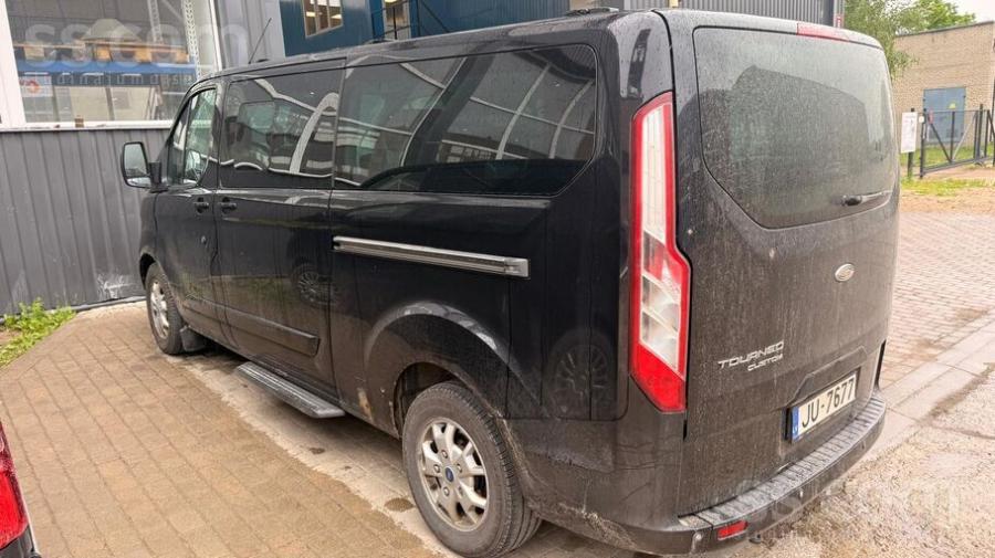 Blue Ford Transit 2015 in Riga, with an engine capacity of 2.20 L and mileage of 400 thousand km for 2000 €, photo 4 on AUTOMOTO.COM.LV