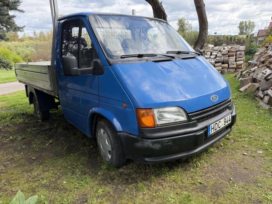 Blue Ford Transit 1991 in Vievis, with an engine capacity of 2.50 L and mileage of 92 thousand km for 1300 €, photo 3 on AUTOMOTO.COM.LV