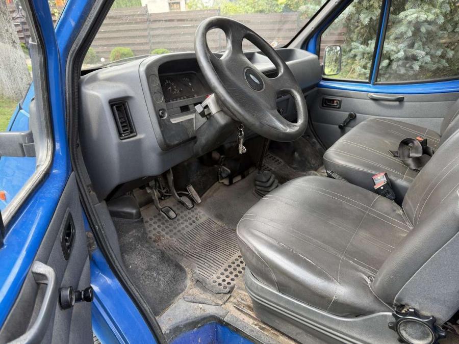 Blue Ford Transit 1991 in Vievis, with an engine capacity of 2.50 L and mileage of 92 thousand km for 1300 €, photo 7 on AUTOMOTO.COM.LV