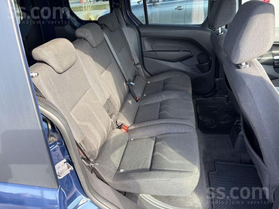 Blue Ford Transit 2017 in Riga, with an engine capacity of 1.50 L and mileage of 206 thousand km for 5450 €, photo 18 on AUTOMOTO.COM.LV