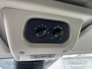 Blue Ford Transit 2017 in Tallinn, with an engine capacity of 2.00 L and mileage of 308 thousand km for 11990 €, photo 16 on AUTOMOTO.COM.LV