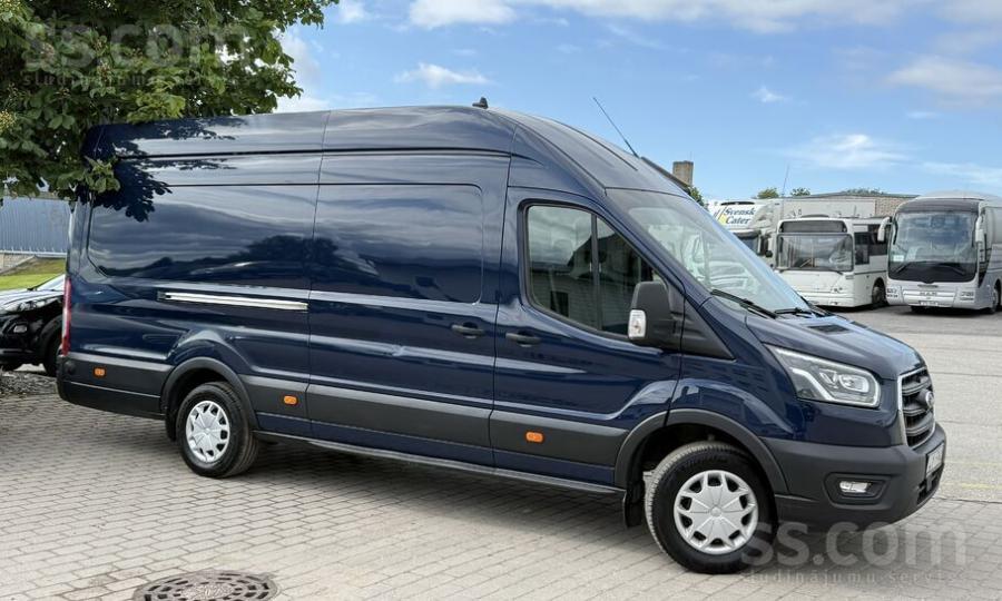 Blue Ford Transit 2020 in Valka, with an engine capacity of 2.00 L and mileage of 263 thousand km for 11999 €, photo 8 on AUTOMOTO.COM.LV