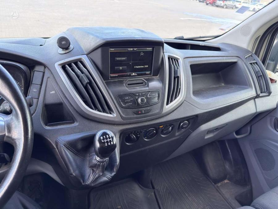 Brown Ford Transit 2016 in Taurage, with an engine capacity of 2.00 L and mileage of 347 thousand km for 6400 €, photo 12 on AUTOMOTO.COM.LV