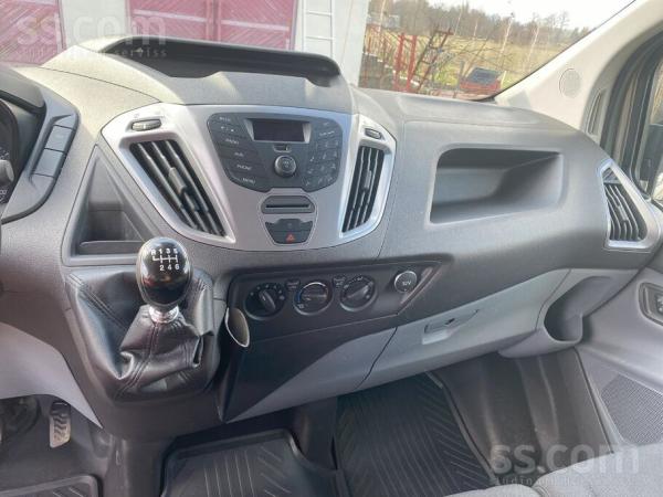 Brūns Ford Transit 2017 Daugavpils, ar dzinēja tilpumu 2.00 L un nobraukumu 71 tūkst. km par 16500 €, foto 3 vietnē AUTOMOTO.COM.LV