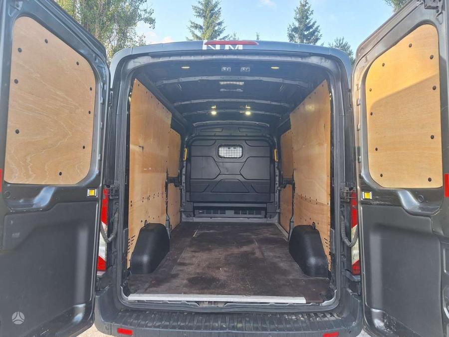 Brūns Ford Transit 2017 Tauragė, ar dzinēja tilpumu 2.00 L un nobraukumu 260 tūkst. km par 7700 €, foto 7 vietnē AUTOMOTO.COM.LV