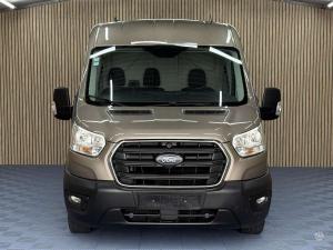 Brown Ford Transit 2019 in Marijampole, with an engine capacity of 2.00 L and mileage of 239 thousand km for 13200 €, photo 4 on AUTOMOTO.COM.LV