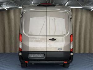 Brown Ford Transit 2019 in Marijampole, with an engine capacity of 2.00 L and mileage of 239 thousand km for 13200 €, photo 7 on AUTOMOTO.COM.LV
