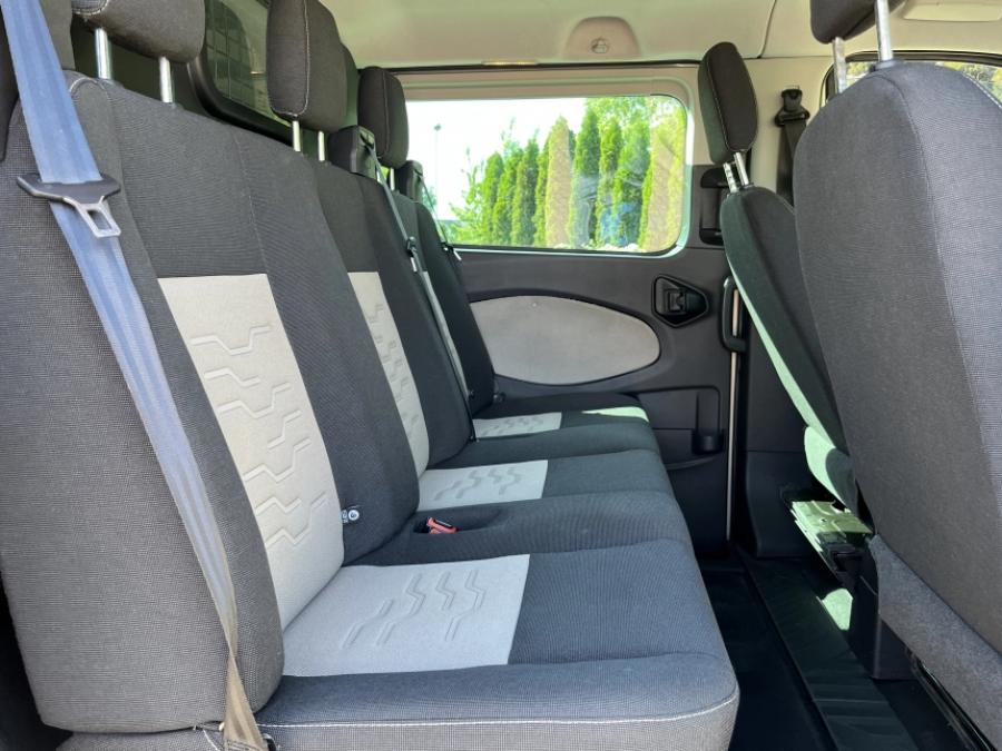 Brūns Ford Transit 2013 Rīga, ar dzinēja tilpumu 2.20 L un nobraukumu 167 tūkst. km par 10990 €, foto 13 vietnē AUTOMOTO.COM.LV