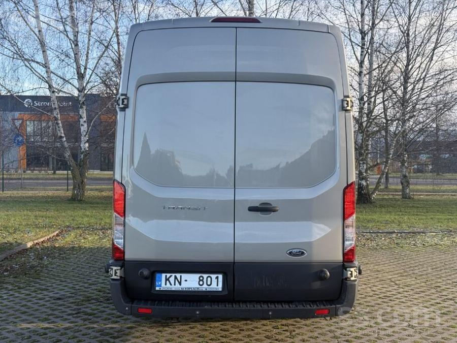 Brown Ford Transit 2016 in Riga, with an engine capacity of 2.00 L and mileage of 450 thousand km for 8499 €, photo 4 on AUTOMOTO.COM.LV