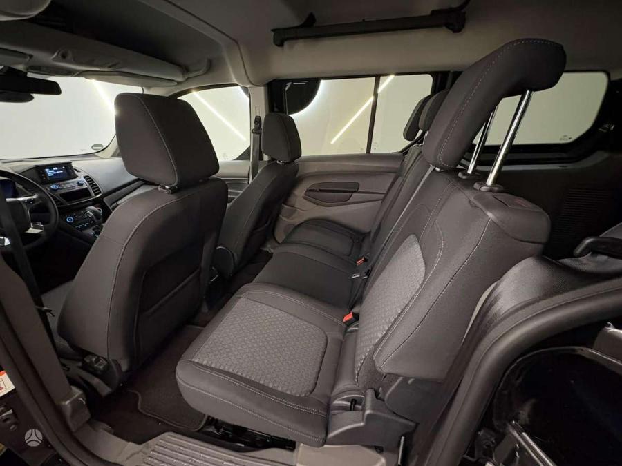Black Ford Transit Connect 2022 in Marijampole, with an engine capacity of 1.50 L and mileage of 137 thousand km for 12750 €, photo 13 on AUTOMOTO.COM.LV