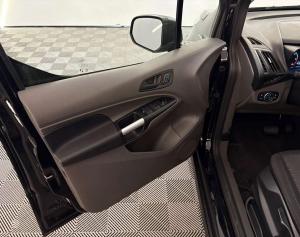 Black Ford Transit Connect 2022 in Marijampole, with an engine capacity of 1.50 L and mileage of 137 thousand km for 12750 €, photo 25 on AUTOMOTO.COM.LV