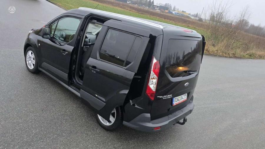 Black Ford Transit Connect 2015 in Klaipeda, with an engine capacity of 1.60 L and mileage of 239 thousand km for 5990 €, photo 7 on AUTOMOTO.COM.LV