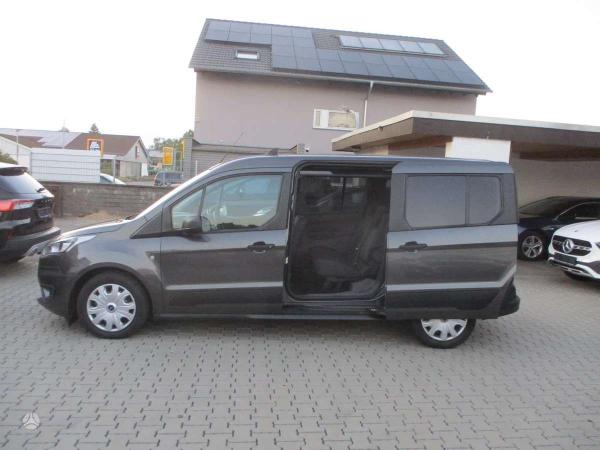 Black Ford Transit Connect 2022 in Vilnius, with an engine capacity of 1.50 L and mileage of 116 thousand km for 16930 €, photo 3 on AUTOMOTO.COM.LV