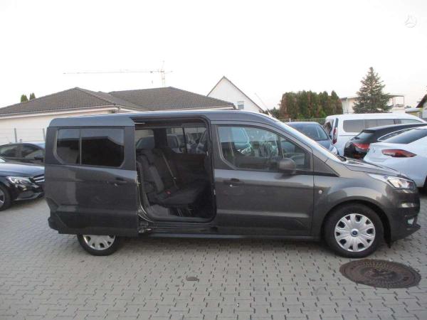 Black Ford Transit Connect 2022 in Vilnius, with an engine capacity of 1.50 L and mileage of 116 thousand km for 16930 €, photo 6 on AUTOMOTO.COM.LV