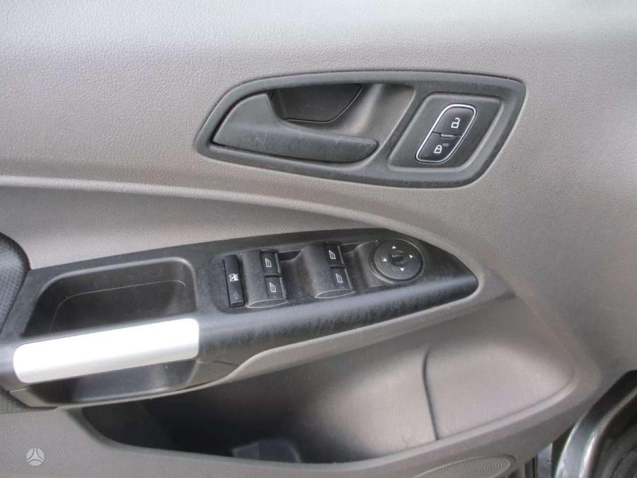 Melns Ford Transit Connect 2022 Viļņa, ar dzinēja tilpumu 1.50 L un nobraukumu 116 tūkst. km par 16930 €, foto 9 vietnē AUTOMOTO.COM.LV