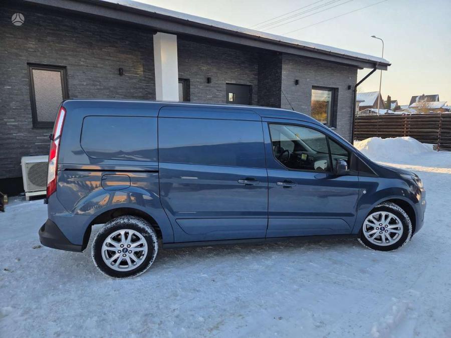 Blue Ford Transit Connect 2022 in Taurage, with an engine capacity of 1.00 L and mileage of 152 thousand km for 8700 €, photo 4 on AUTOMOTO.COM.LV