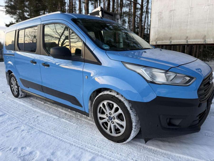 Blue Ford Transit Connect 2019 in Kazlu Ruda, with an engine capacity of 1.50 L and mileage of 219 thousand km for 9950 €, photo 9 on AUTOMOTO.COM.LV