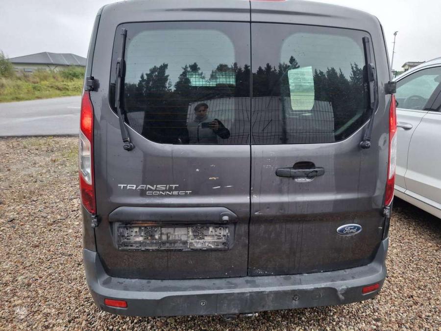 Pelēks Ford Transit Connect 2017 Viļņa, ar dzinēja tilpumu 1.50 L un nobraukumu 195 tūkst. km par 4200 €, foto 6 vietnē AUTOMOTO.COM.LV
