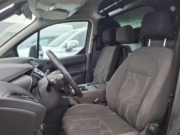 Pelēks Ford Transit Connect 2017 Viļņa, ar dzinēja tilpumu 1.50 L un nobraukumu 195 tūkst. km par 4200 €, foto 9 vietnē AUTOMOTO.COM.LV