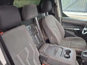 Pelēks Ford Transit Connect 2017 Viļņa, ar dzinēja tilpumu 1.50 L un nobraukumu 195 tūkst. km par 4200 €, foto 18 vietnē AUTOMOTO.COM.LV