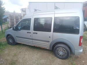 Grey Ford Transit Connect 2012 in Moletai, with an engine capacity of 1.75 L and mileage of 250 thousand km for 990 €, photo 3 on AUTOMOTO.COM.LV
