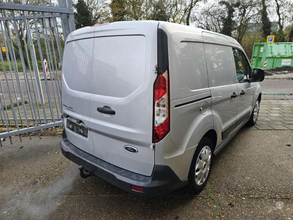 Pelēks Ford Transit Connect 2016 Telšiai, ar dzinēja tilpumu 1.56 L un nobraukumu 245 tūkst. km par 5500 €, foto 3 vietnē AUTOMOTO.COM.LV