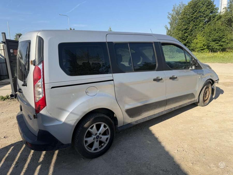 Pelēks Ford Transit Connect 2017 Šauļi, ar dzinēja tilpumu 1.50 L un nobraukumu 289 tūkst. km par 3650 €, foto 10 vietnē AUTOMOTO.COM.LV
