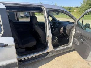 Pelēks Ford Transit Connect 2017 Šauļi, ar dzinēja tilpumu 1.50 L un nobraukumu 289 tūkst. km par 3650 €, foto 12 vietnē AUTOMOTO.COM.LV